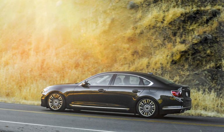 2019 Kia K900 Detailed As Sales Debut Draws Nearer, Pricing TBA | Carscoops