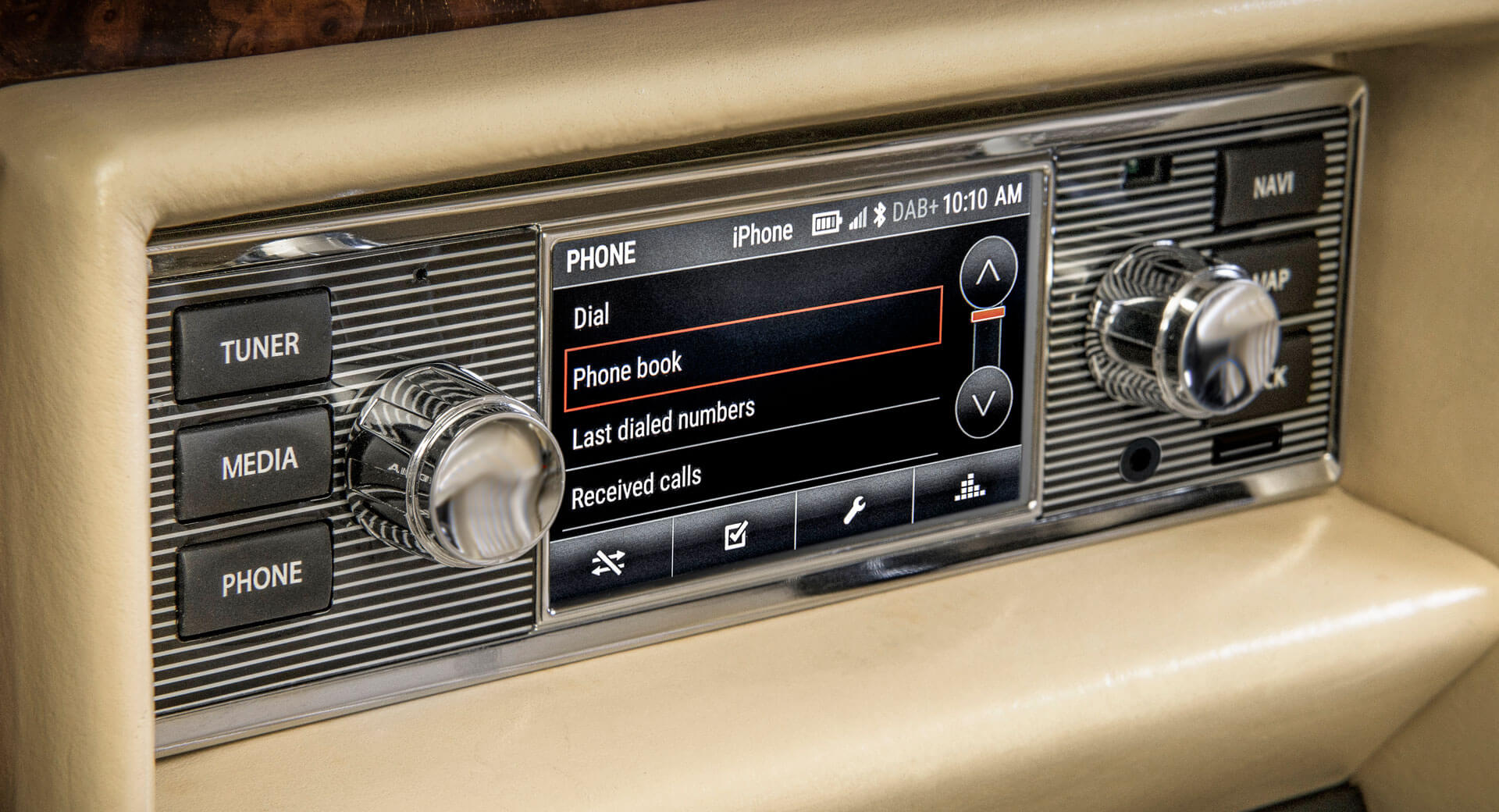 You Can Now Fit Your Classic Jaguar Or Land Rover With A Factory Retro ...