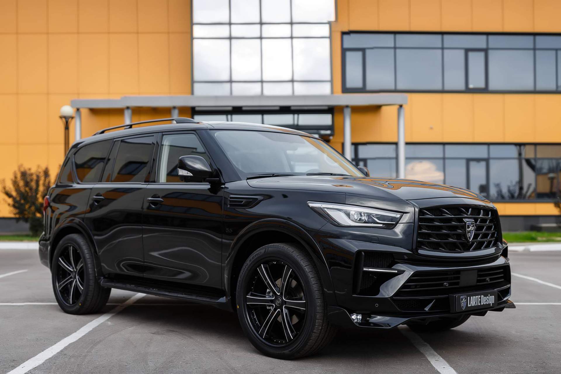Larte Design’s LR5 Kit Makes The Infiniti QX80 Look Bad To The Bone ...