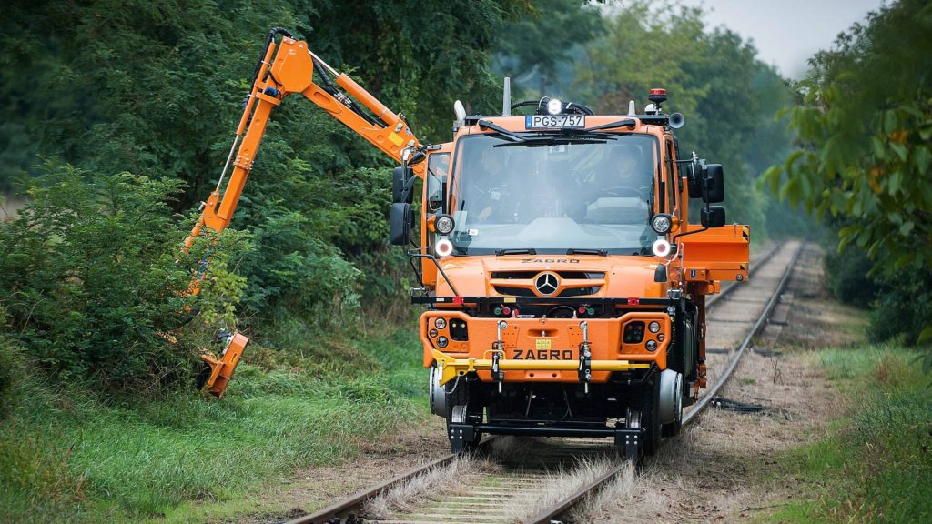Mercedes-Benz Has Created A Unimog That’s Ideal For Rail Jobs | Carscoops