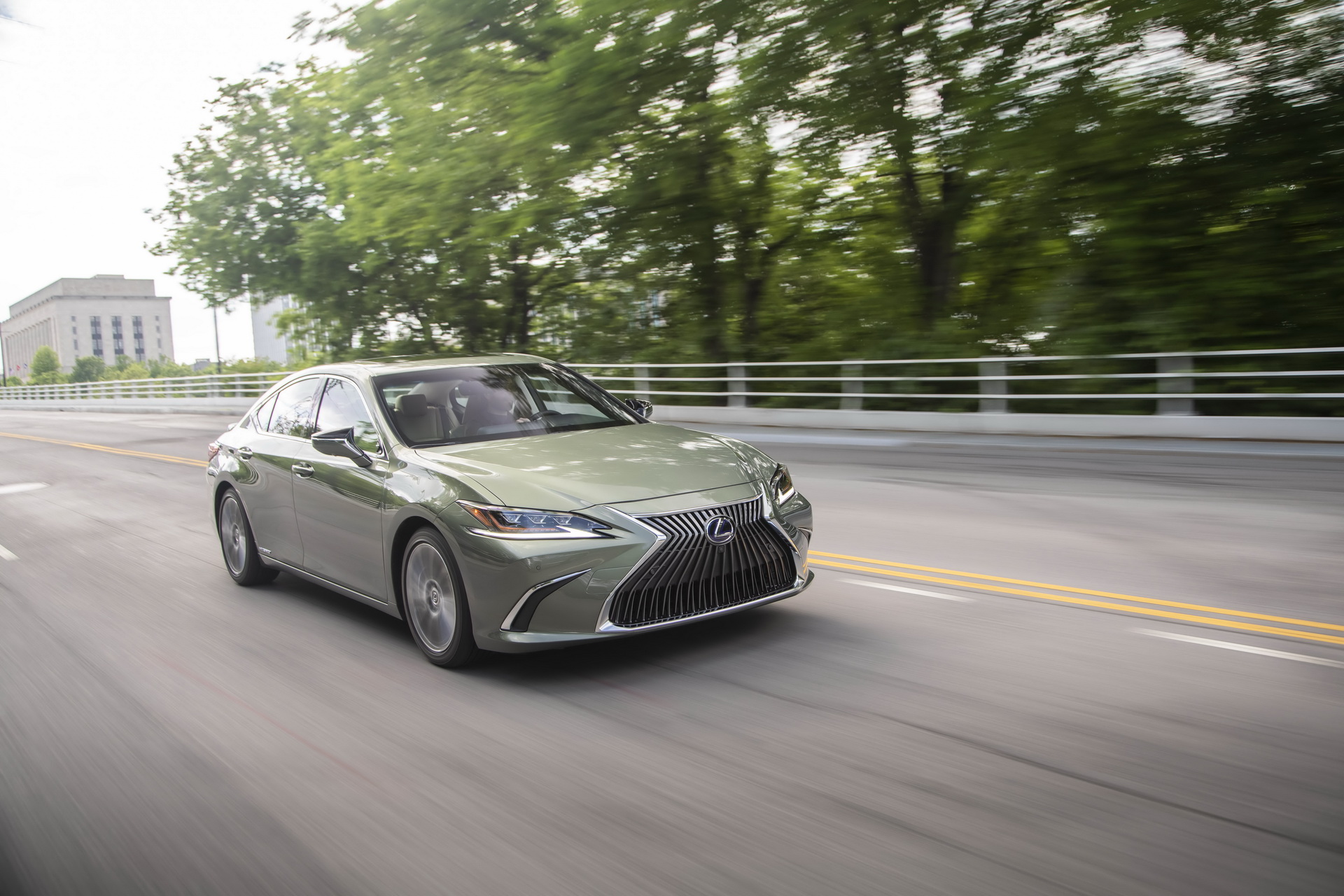 Lexus ES Priced From £35,150 In The UK, Orders Open This October ...