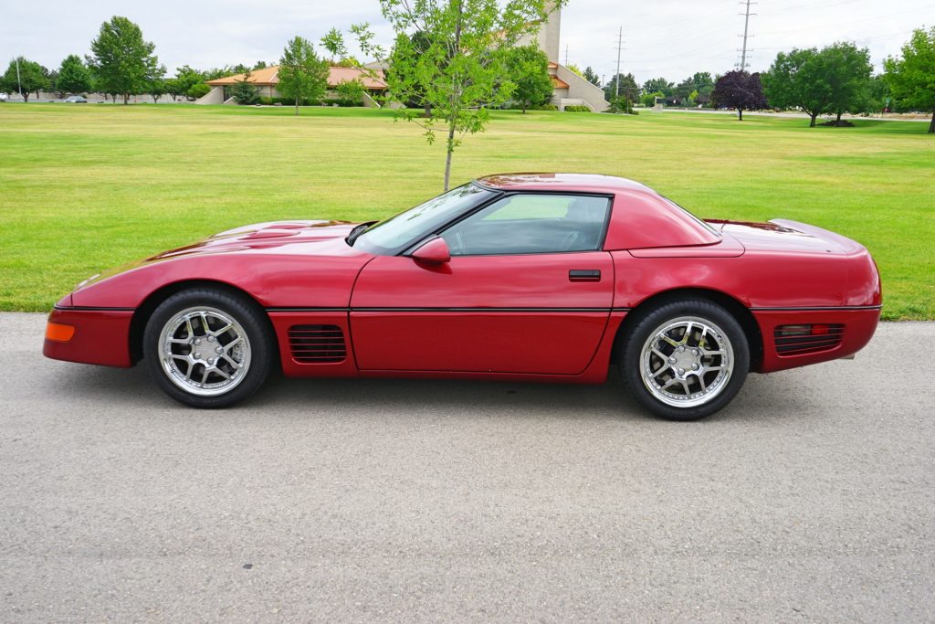 Travel Back In Time With This Drop-Top Callaway Corvette Twin Turbo ...