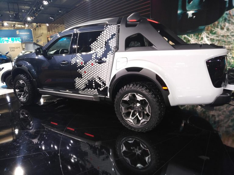 Nissan Navara Dark Sky Concept Packs Plenty Of Star Power Thanks Its To ...