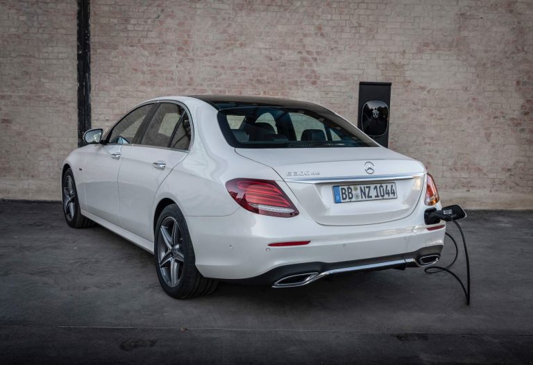 Mercedes E300e And E300de PHEVs Mix Electricity With Petrol And Diesel ...