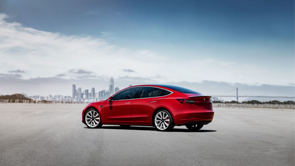 Tesla Launches $45k Mid-Range Model 3, Base $35k Variant Is Still 4-6 ...