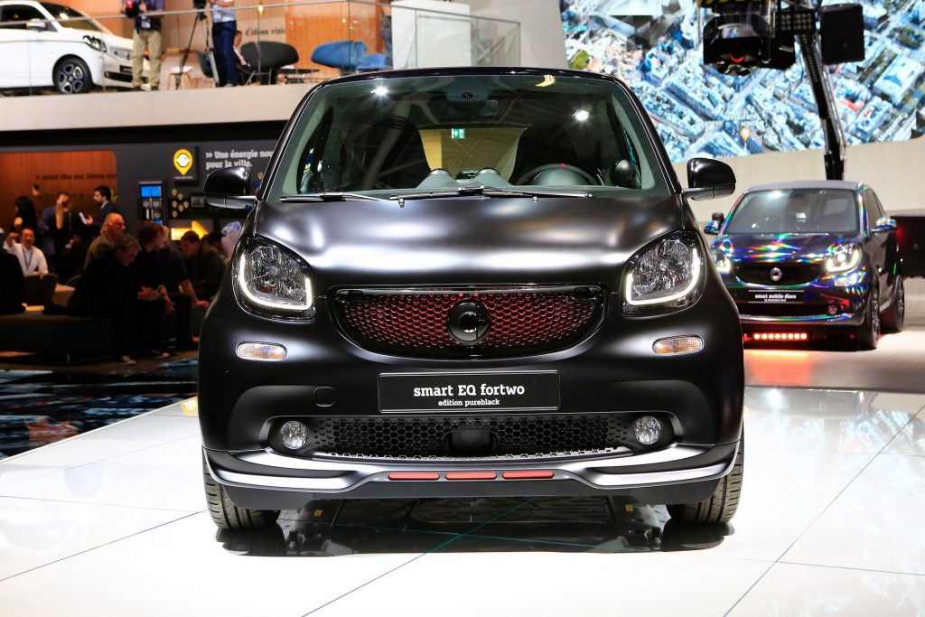 Smart ForTwo Heads To The Dark Side With PureBlack Edition | Carscoops