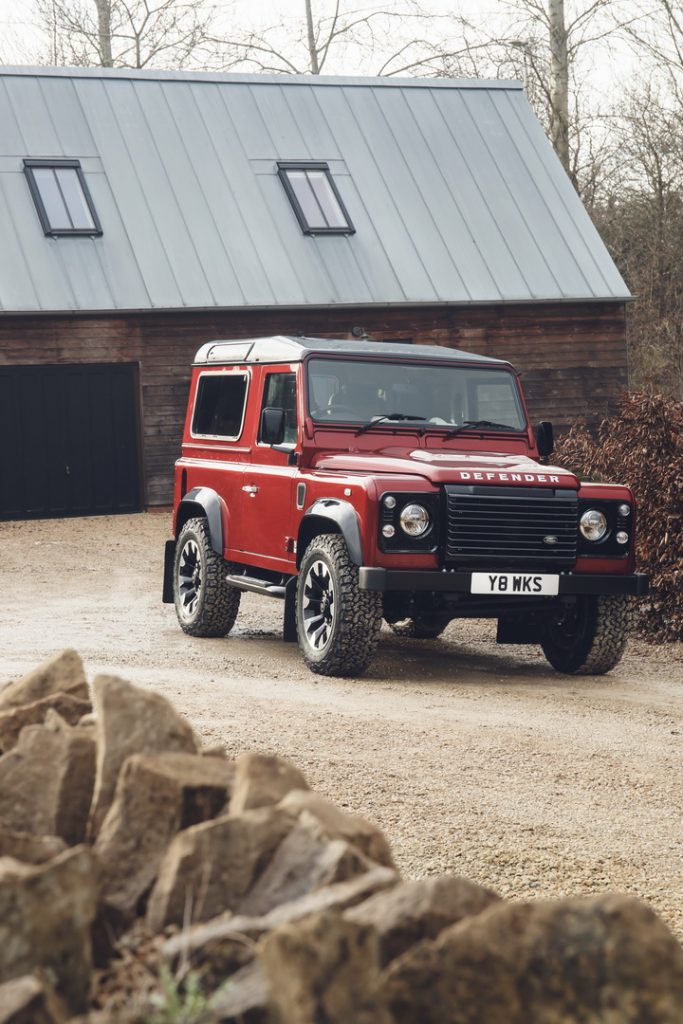 JLR Boss Says New Defender Is “Looking Forward”, Might Ditch Boxy Looks ...