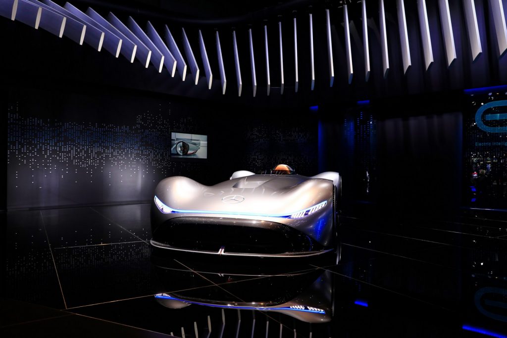 Mercedes Vision EQ Silver Arrow Concept Is A Stunning Electric ...