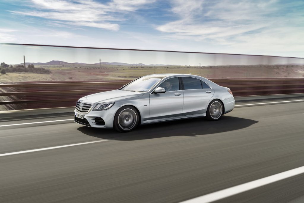 Mercedes S560e PHEV Launches With 476 HP, 31 Miles Of Electric Range ...