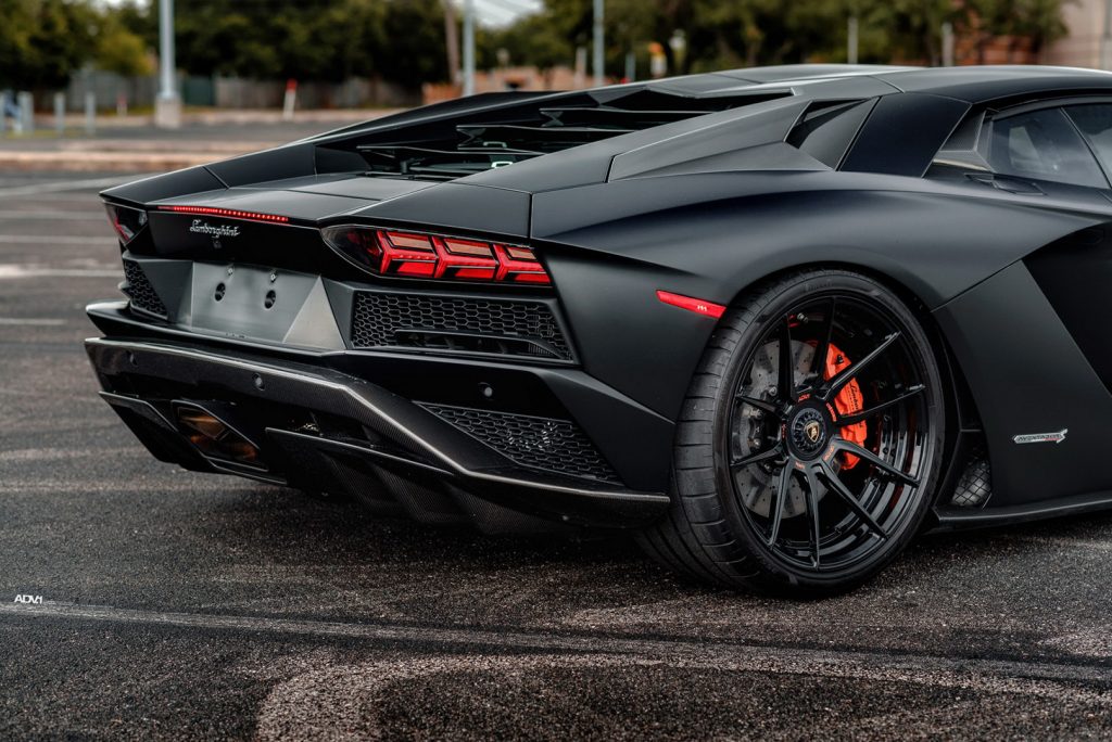 Stealthy Looking Lambo Aventador Tries Custom Wheels For Size | Carscoops