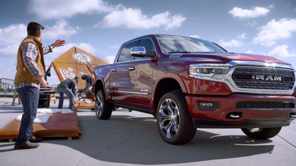 Santa Gets An Upgrade In The Form Of A Dodge Challenger SRT Hellcat ...