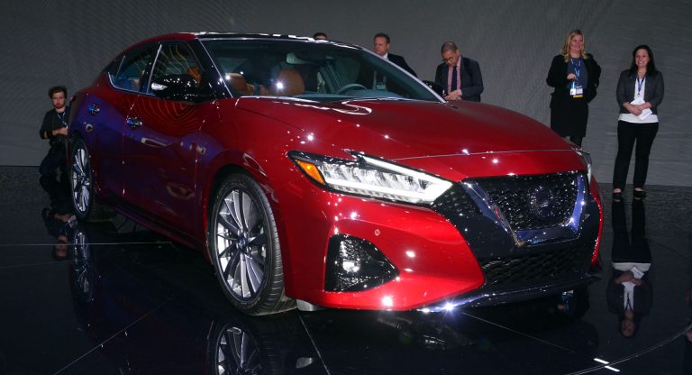 2019 Nissan Maxima Facelift Gets A Nosejob And New Tech | Carscoops