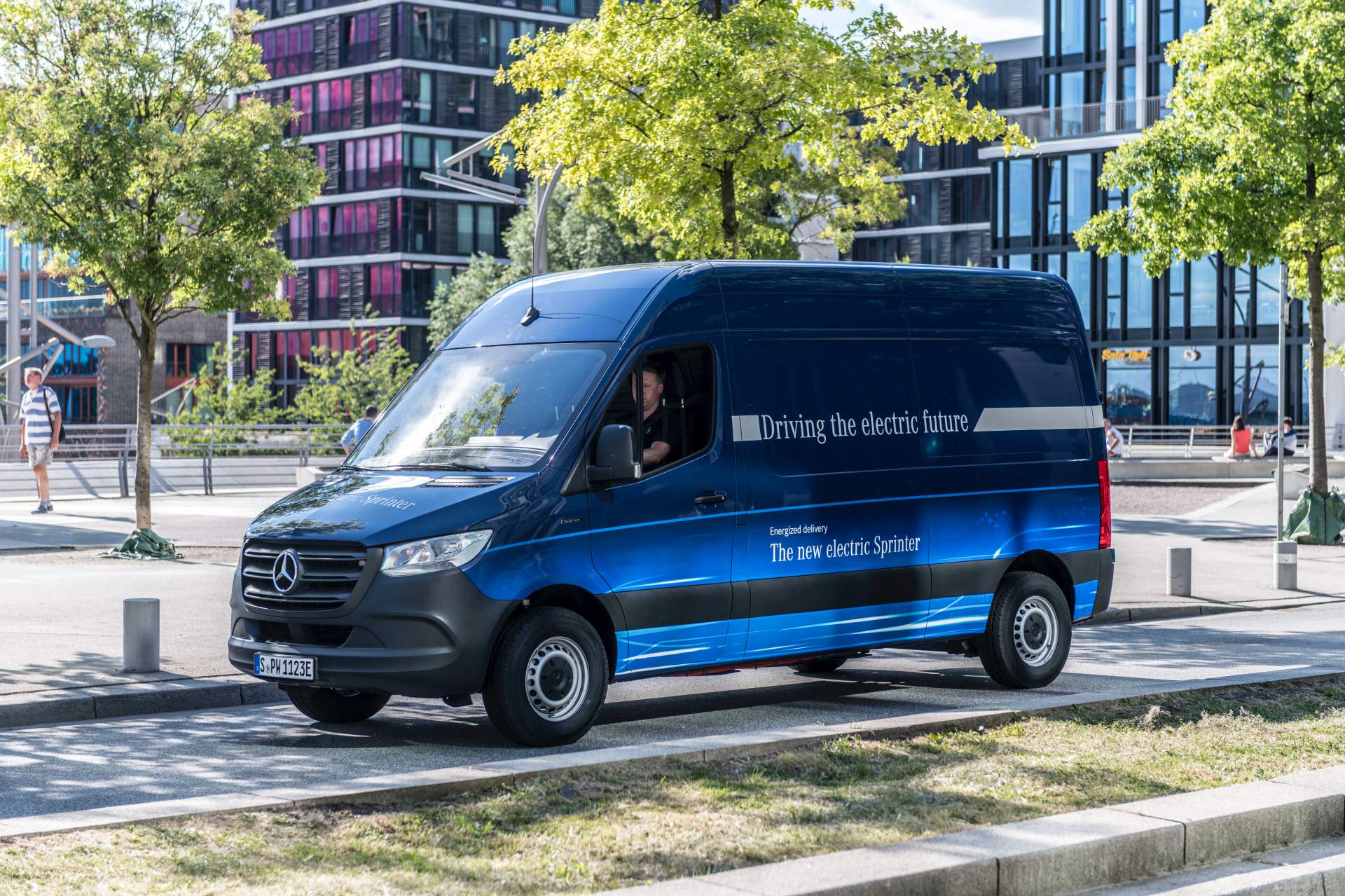 Elon Musk Open To Mercedes-Benz Collaboration On Electric Sprinter Van ...