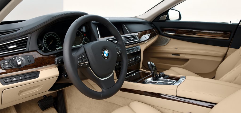 5 Reasons To Buy A Used, Previous Gen BMW 7-Series Instead Of A Civic ...