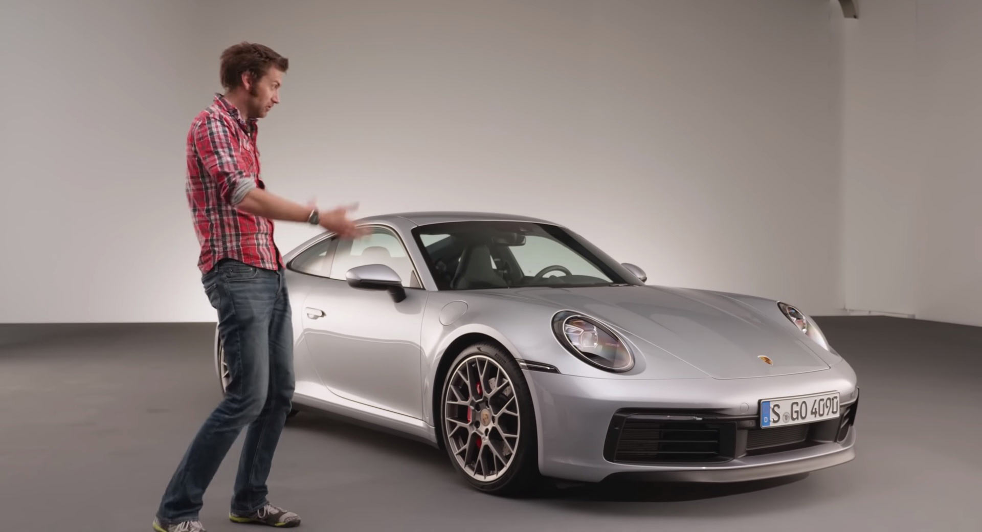 2020 Porsche 911: Take A Detailed Video Tour Around The All-New 992 ...