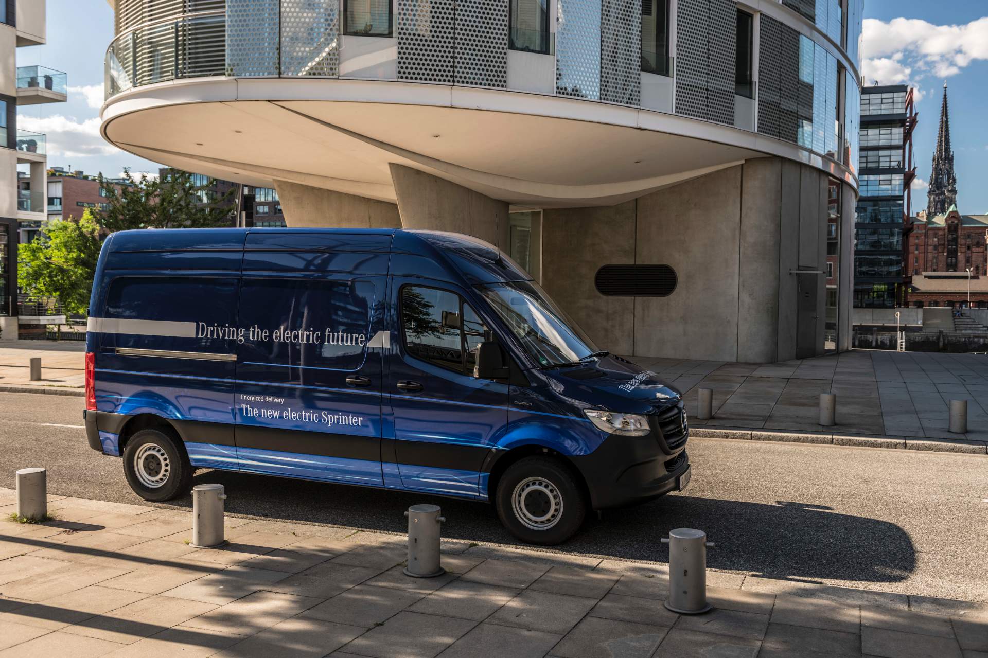 Elon Musk Open To Mercedes-Benz Collaboration On Electric Sprinter Van ...