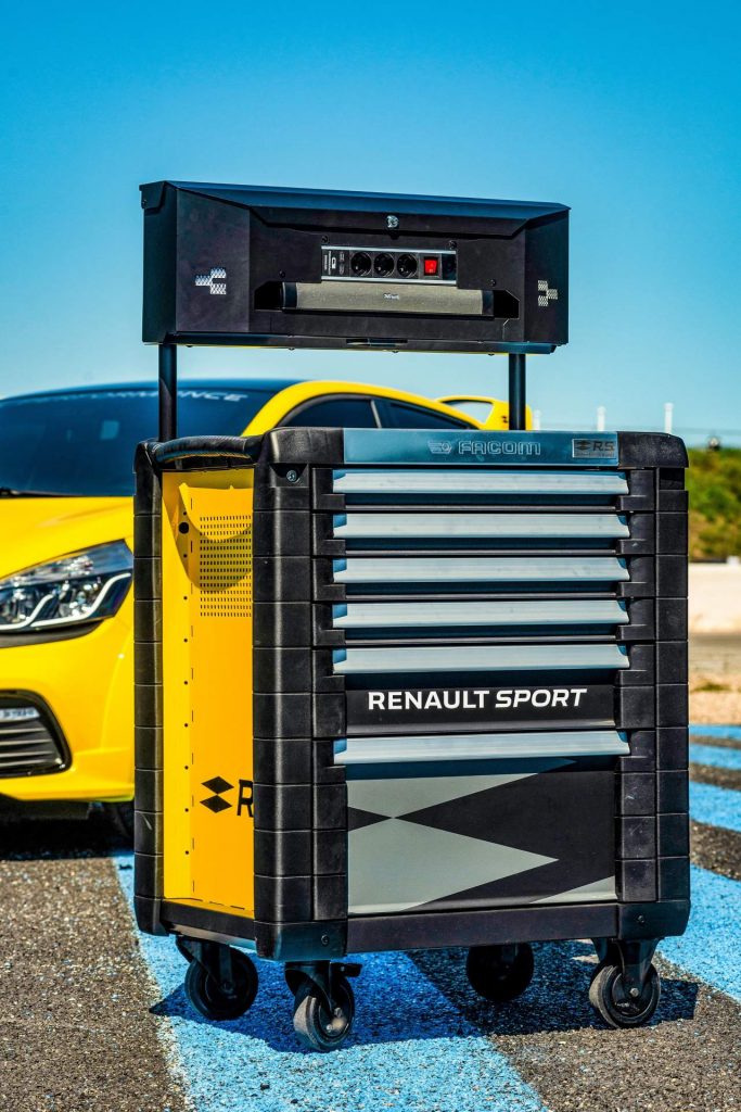 Renault Sport Launches R.S. Performance Line Of Custom Parts | Carscoops