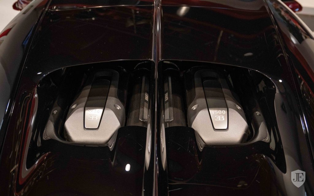 Classy Red Bugatti Chiron Is A Once-In-A-Lifetime Buy | Carscoops