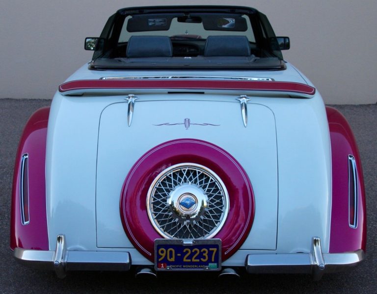 This Weird Retro Riley Contraption Has A Rear-Mounted Cadillac V8 ...