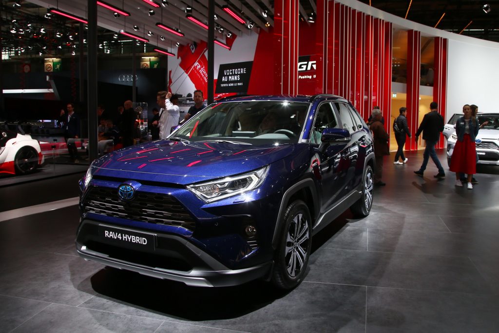 Toyota Opens UK Order Books For 2019 RAV4 Hybrid, Prices Start From £ ...