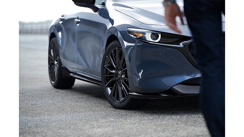 Mazda Drop-Head Coupe Concept Graces The MX-5 With A Carbon Fiber Hard ...