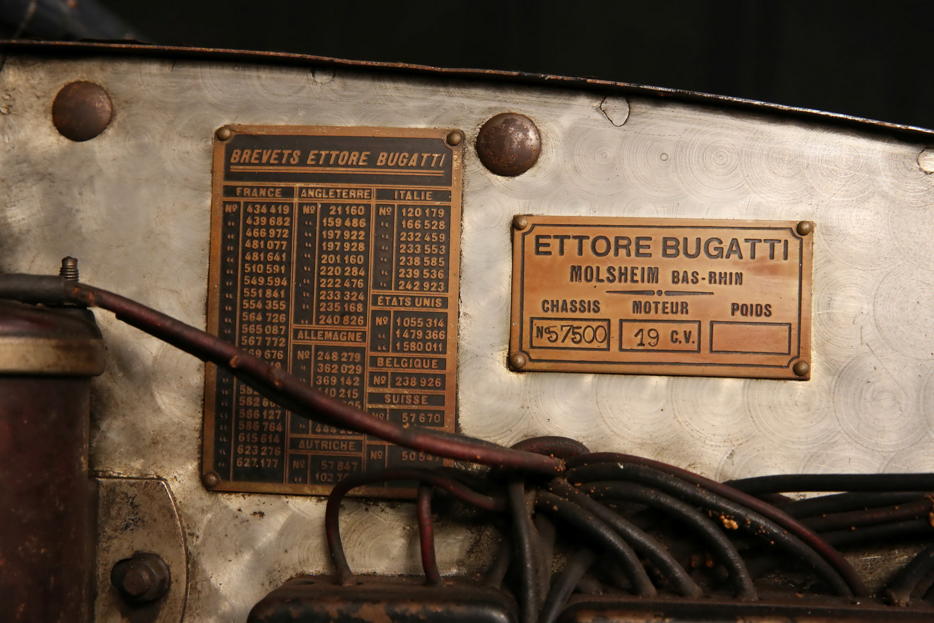 Amazing Million-Dollar Bugatti Collection Uncovered In Poor Artist’s ...