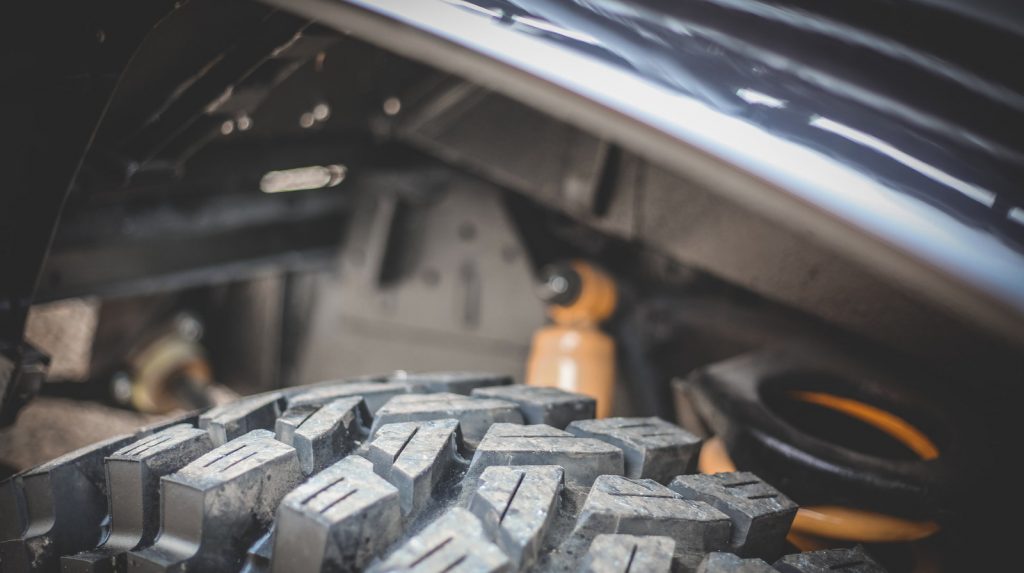 Be Like 007 In This $60,000 Land Rover Defender ‘Spectre’ Replica ...