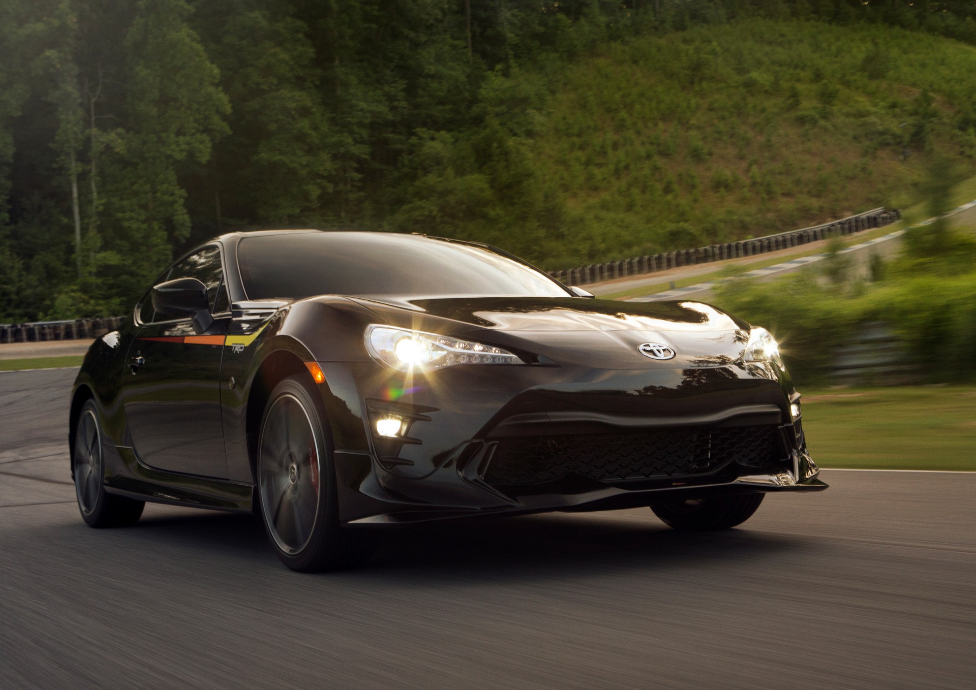 Toyota Debunks Rumors That 86 Coupe Will Be Axed From Range | Carscoops