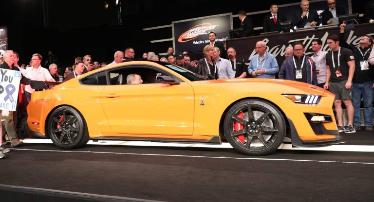 First Production 2020 Ford Mustang Shelby Gt500 Sells For 1 1 Million