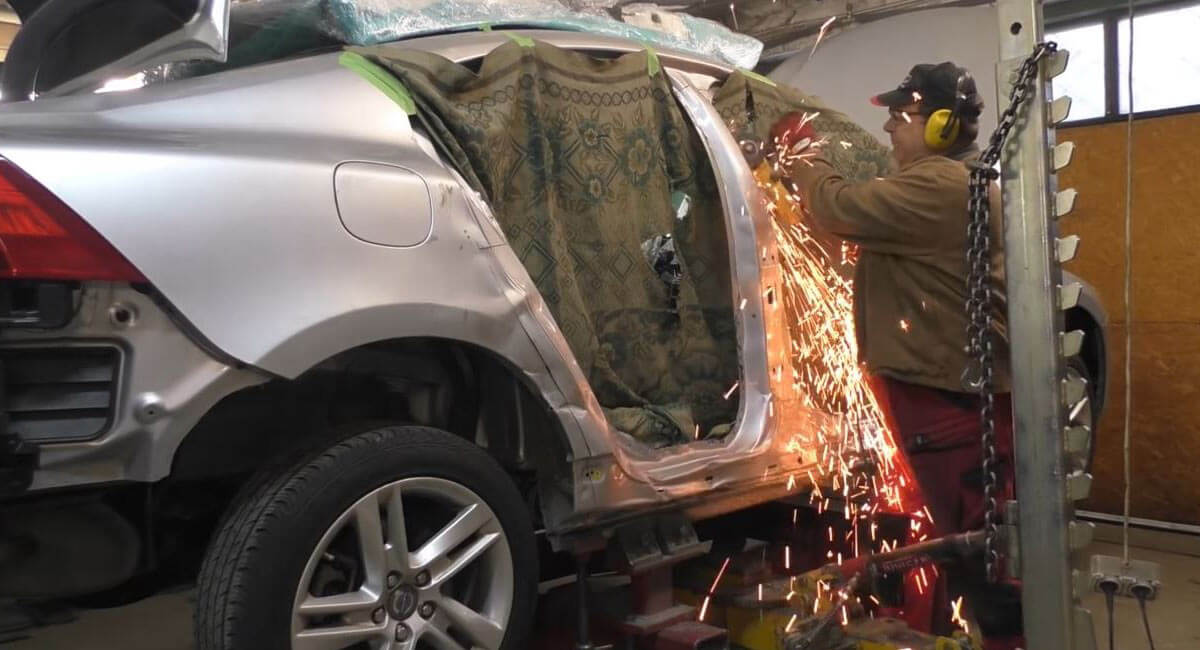 Heavily Bent Volvo S60 Gets A New Lease Of Life Thanks To Lone Mechanic ...