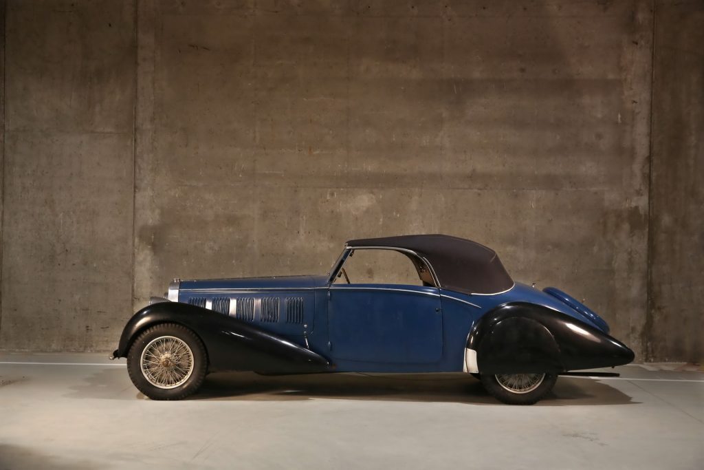 Amazing Million-Dollar Bugatti Collection Uncovered In Poor Artist’s ...