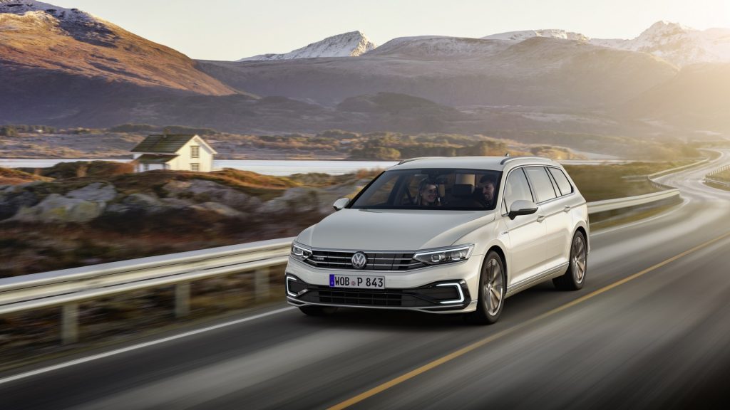 VW’s Passat GTE PHEV Gets Bigger Battery, Longer EV Range | Carscoops