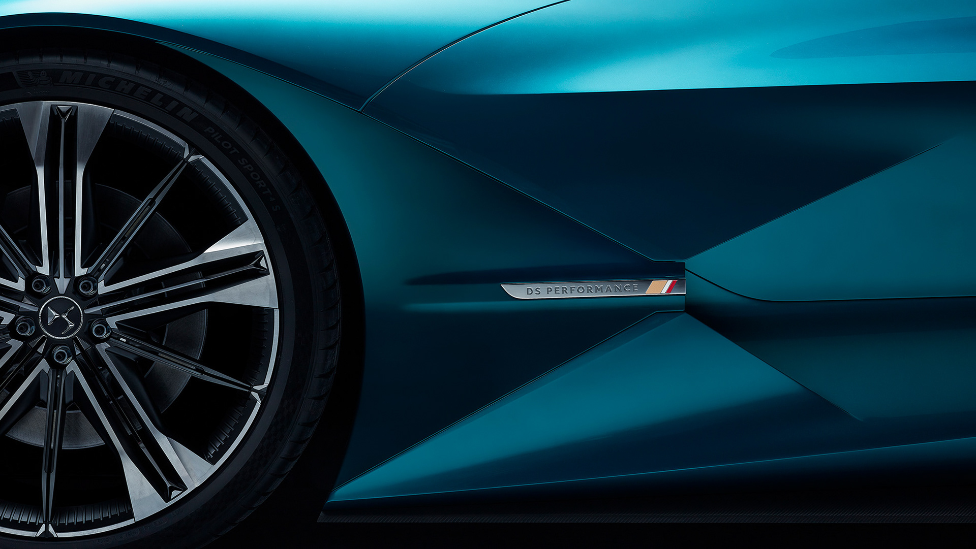 The DS-X Concept Is A Futuristic Sports Car Split In Two Parts – And ...