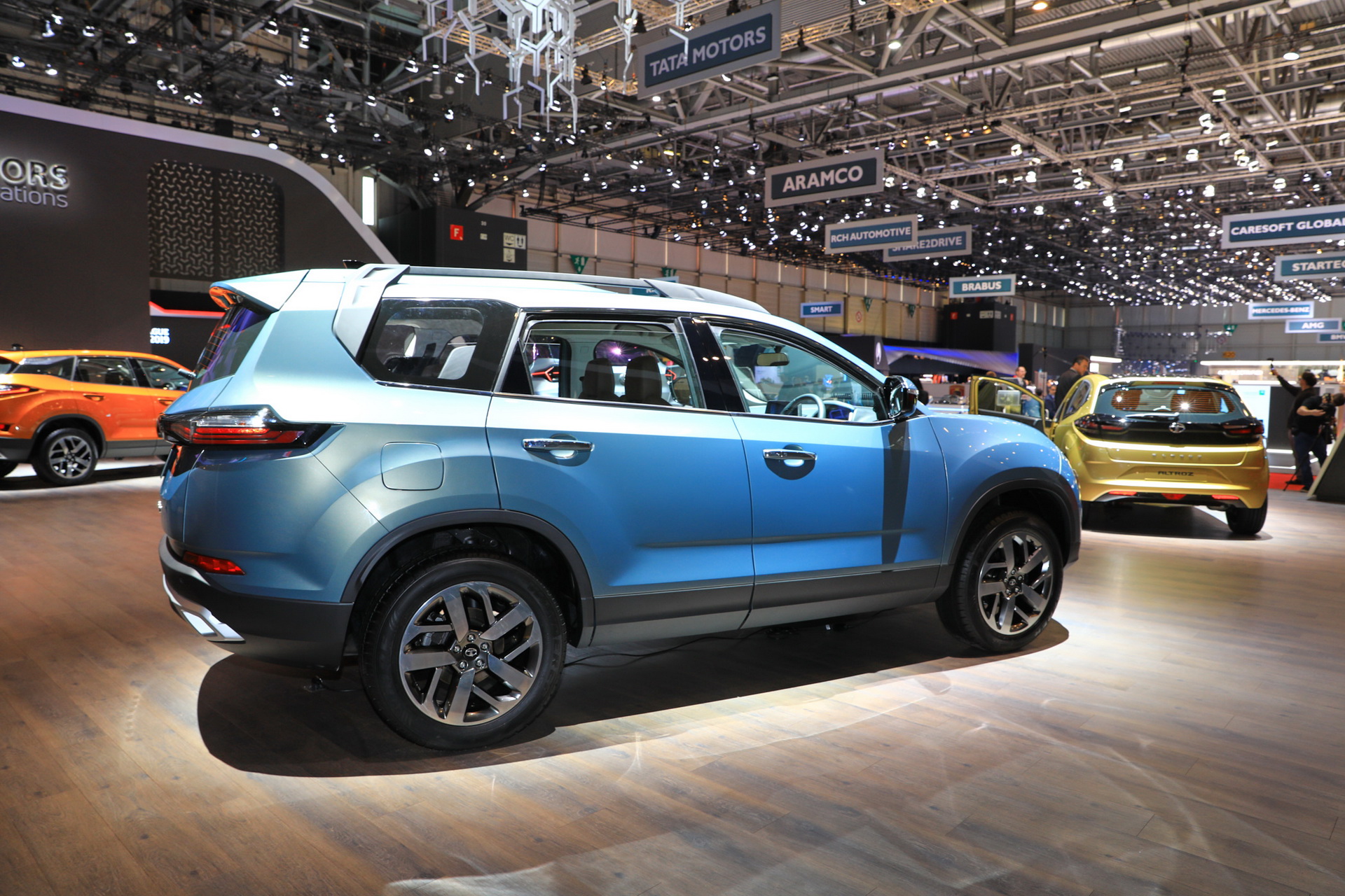 Tata Motors Unveils Altroz Supermini And H2X Concept | Carscoops