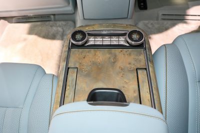 Russia’s Aurus Senat Luxury Limousine Officially Enters Production ...