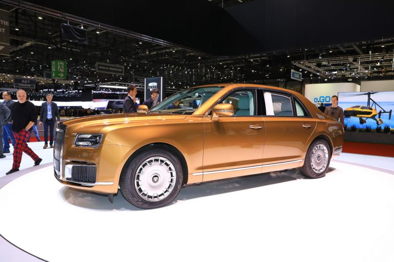 Russia’s Aurus Senat Luxury Limousine Officially Enters Production ...