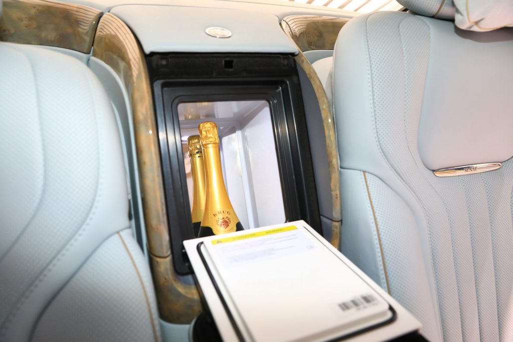 Russia’s Aurus Senat Luxury Limousine Officially Enters Production ...