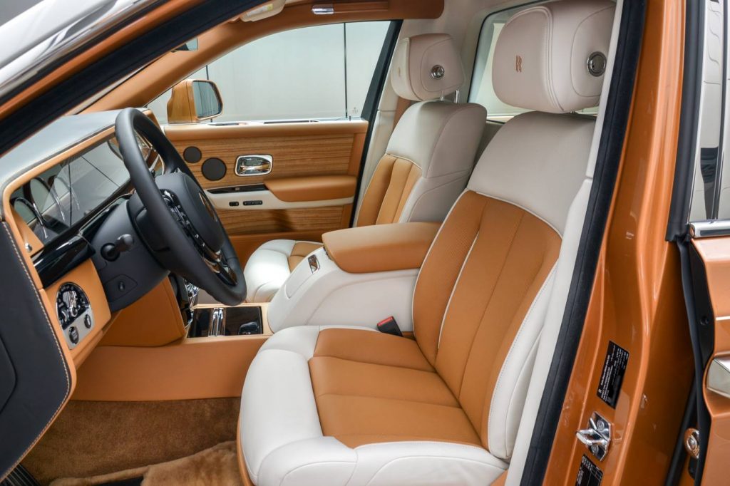 Rolls-Royce Phantom EWB With Privacy Suite Is The Majestic Way To ...