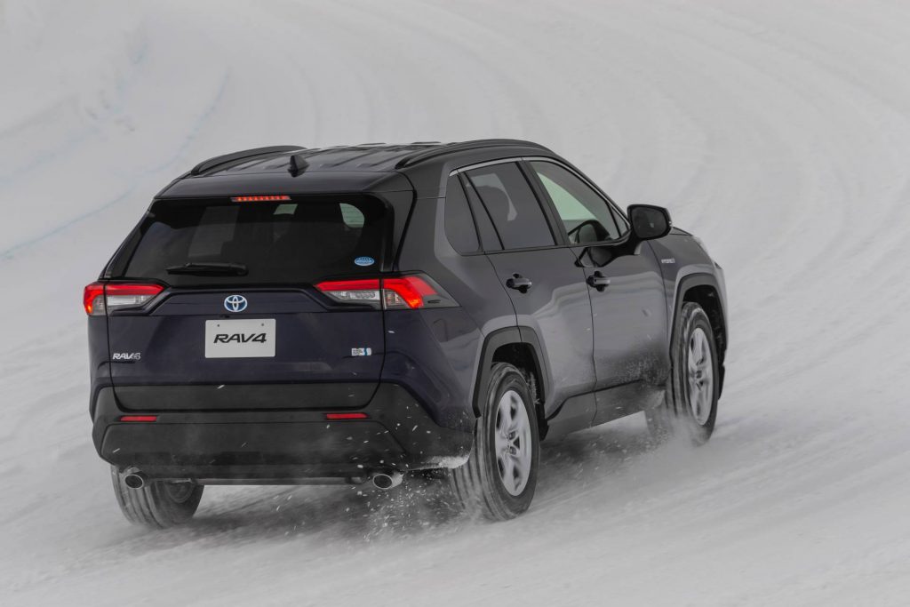 Japan’s 2019 Toyota RAV4 Debuts With 2.0L Gasoline Four, 2.5L Hybrid ...