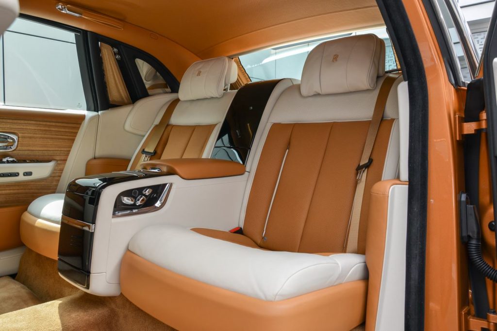 Rolls-Royce Phantom EWB With Privacy Suite Is The Majestic Way To ...