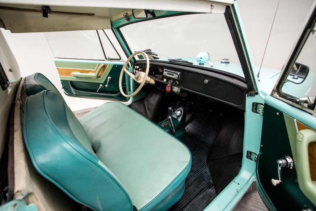 This Eye-Catching Amphicar Will Leave You With Many Questions | Carscoops