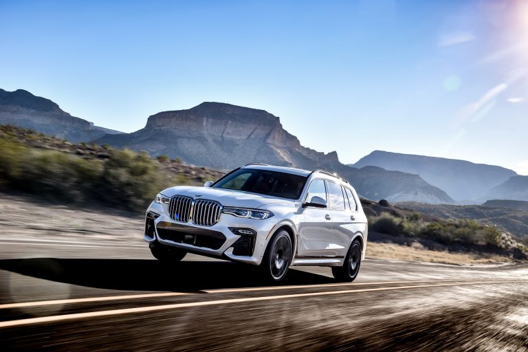 BMW Releases Detailed, 96-Image Gallery Of The New X7 | Carscoops