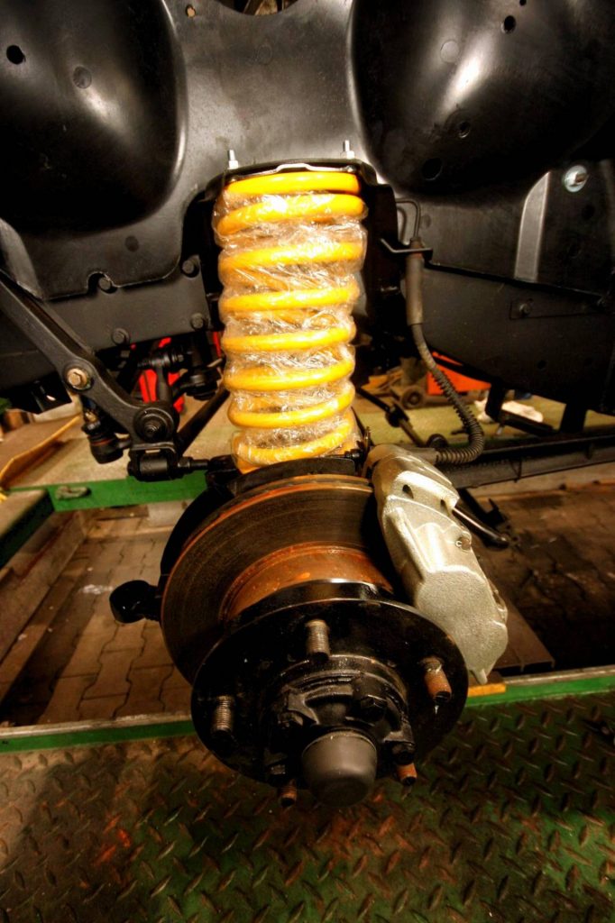 For €60k, A Polish Company Will Build You A Classic Defender From ...