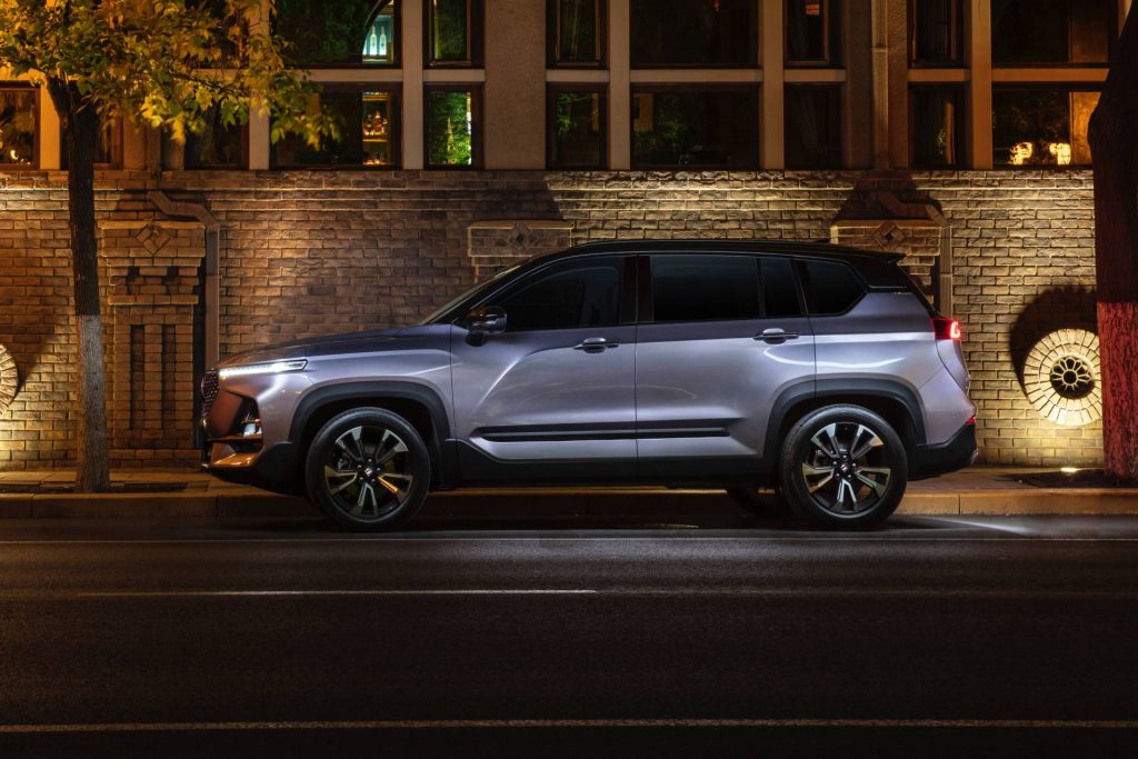 GM’s Baojun Details RS-5 SUV, Shows New Brand Logo And First-Ever ...