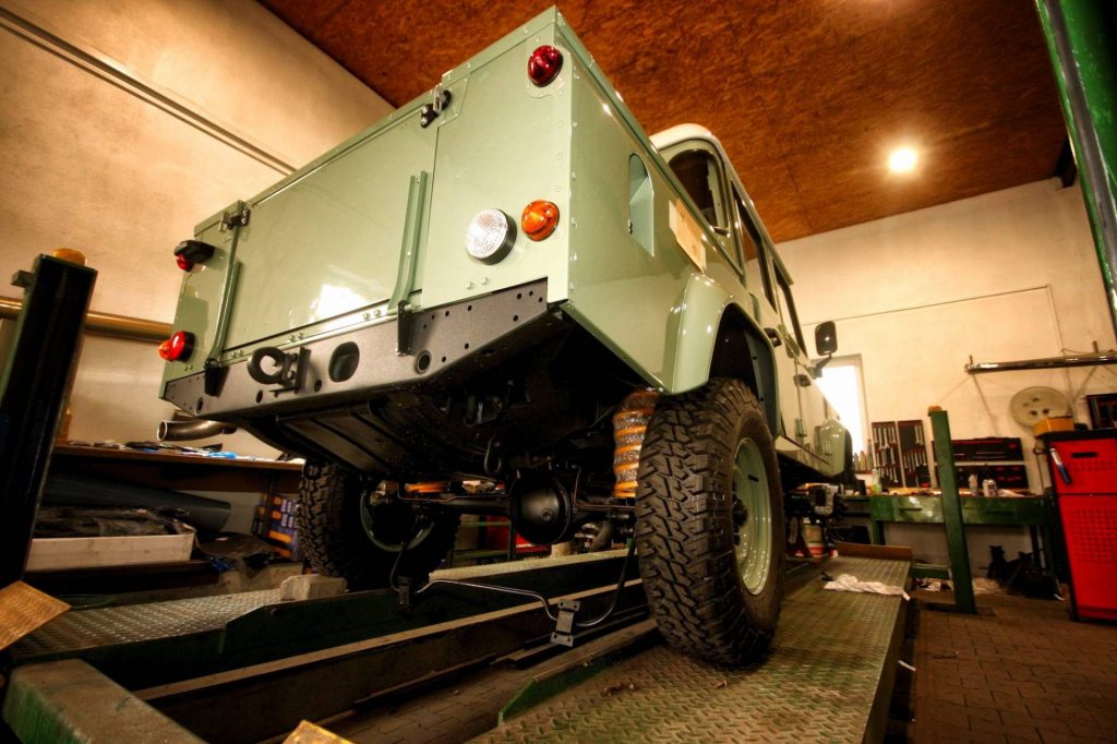 For €60k, A Polish Company Will Build You A Classic Defender From ...