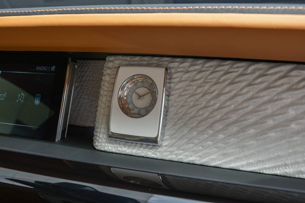 Rolls-Royce Phantom EWB With Privacy Suite Is The Majestic Way To ...