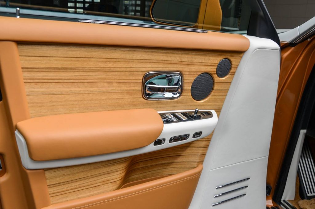 Rolls-Royce Phantom EWB With Privacy Suite Is The Majestic Way To ...