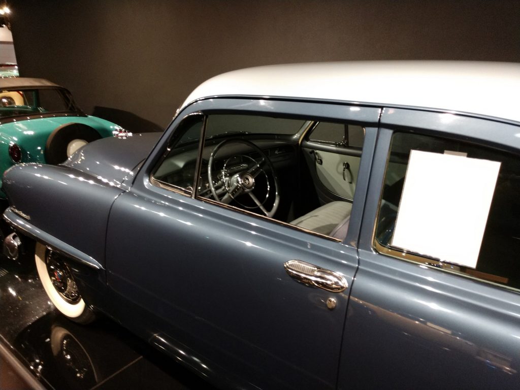 Road Trip: Gateway Auto Museum Is A Tribute To American Luxury And ...