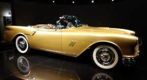 Road Trip: Gateway Auto Museum Is A Tribute To American Luxury And ...