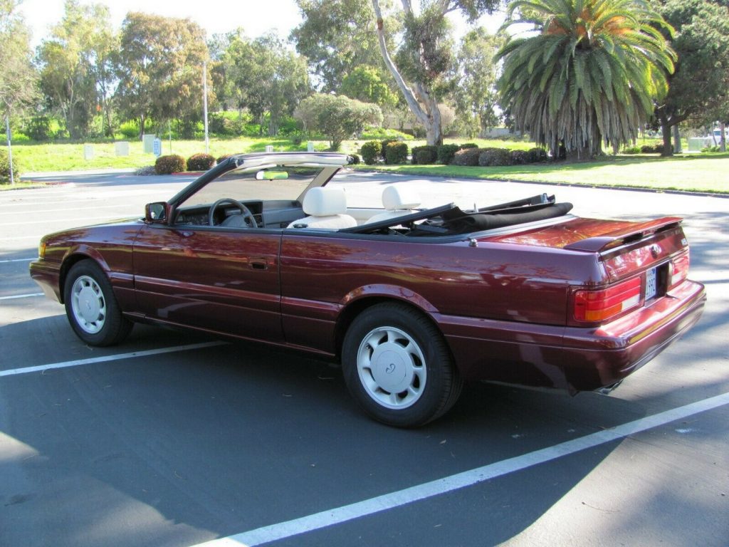 Relive The ‘90s In This Barely-Driven Infiniti M30 Convertible | Carscoops